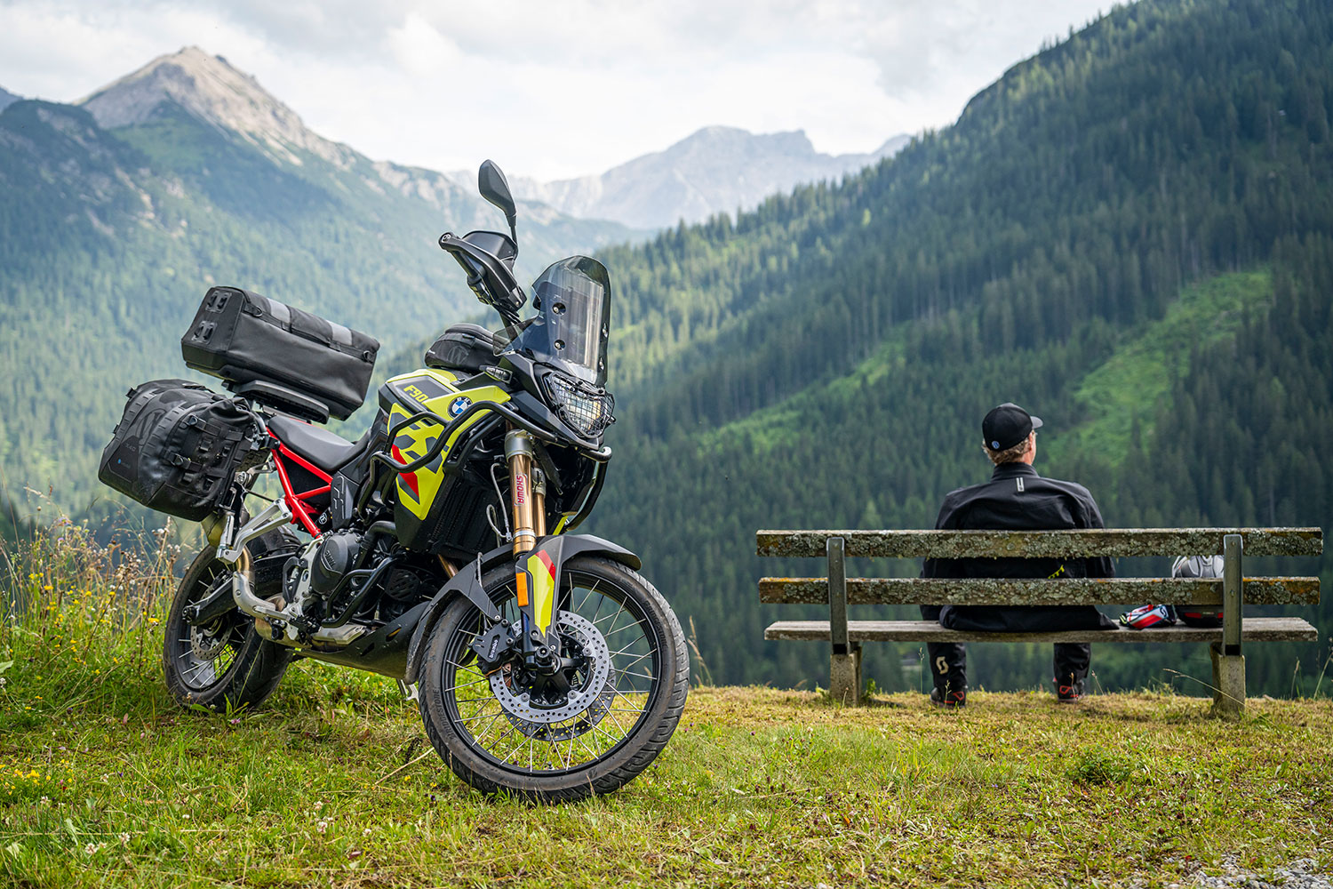 Engine protection bar GUARD F 900 GS | Wunderlich