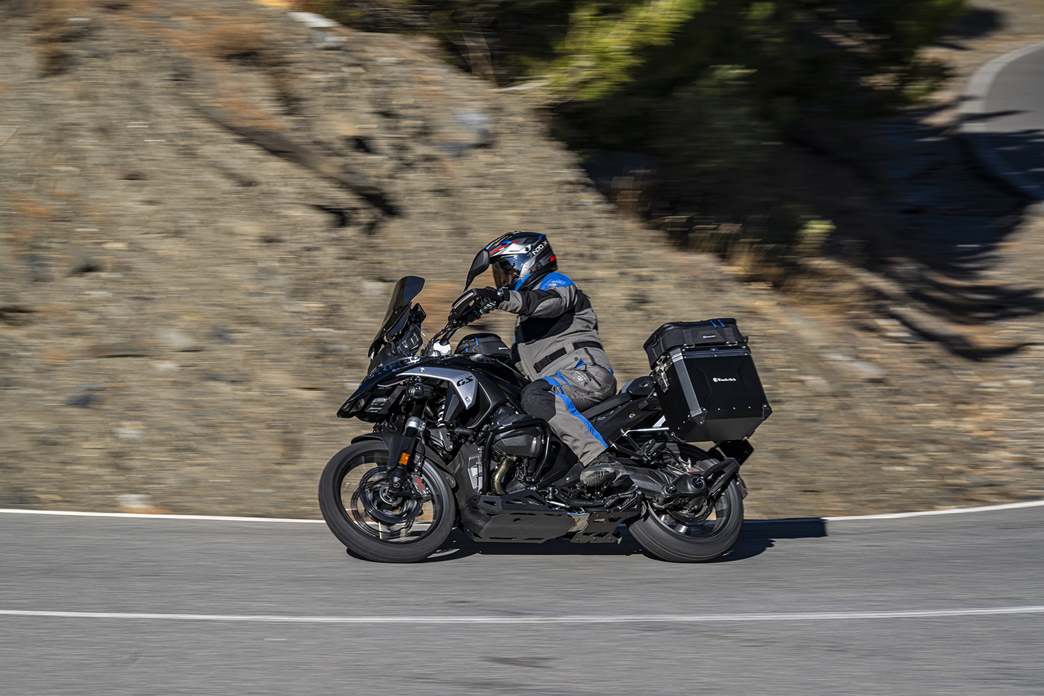 Centre stand protection plate R 1300 GS and GS Adventure | Wunderlich