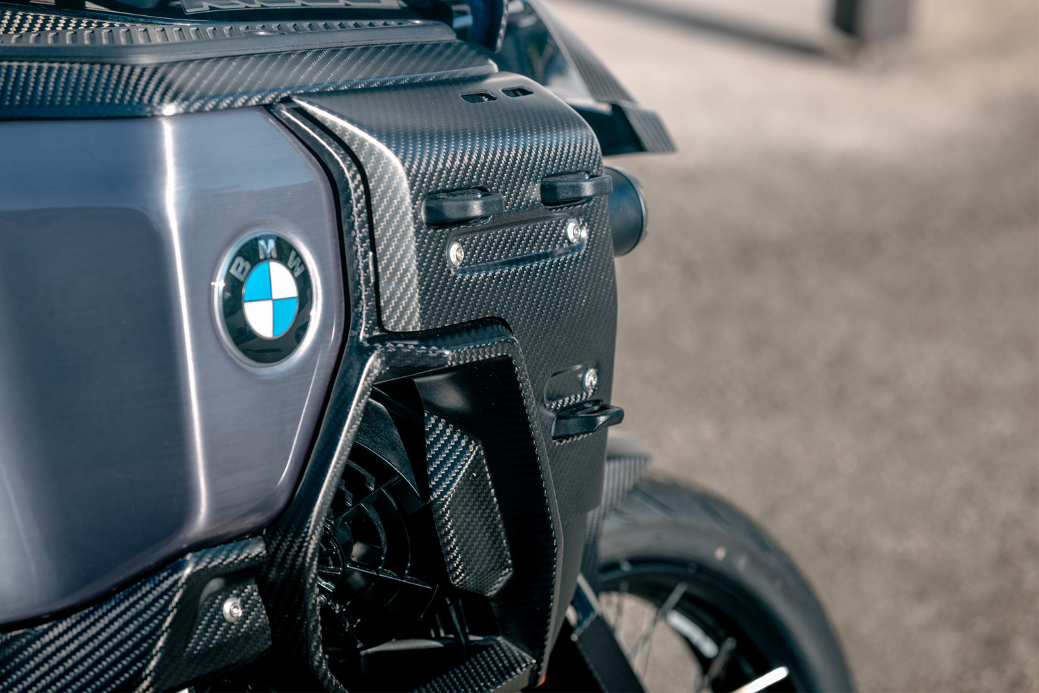 Ilmberger Radiator Cover for the BMW R 1300 GS Adventure | Wunderlich