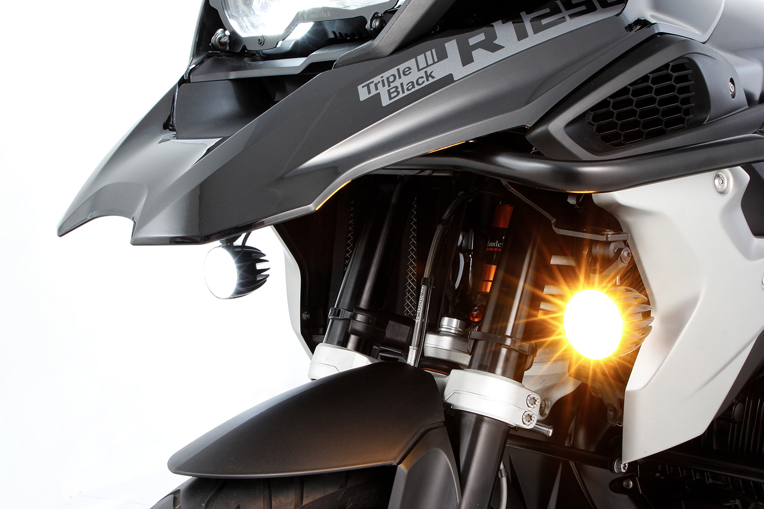 DAYRON® Integrated LED daytime running light/indicator system