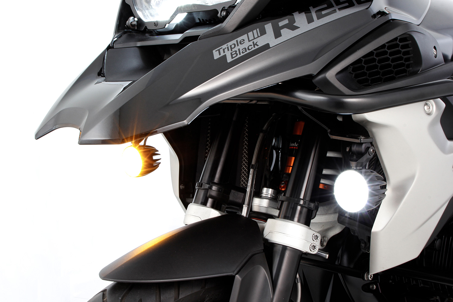 DAYRON® Integrated LED daytime running light/indicator system