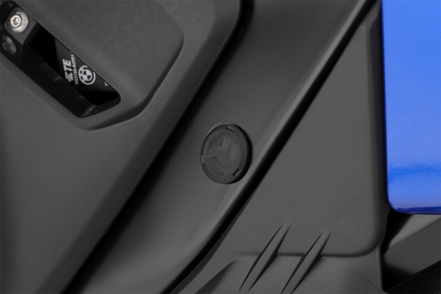 Wunderlich 3-piece Frame Plug Set for the BMW R 1300 RT | Wunderlich
