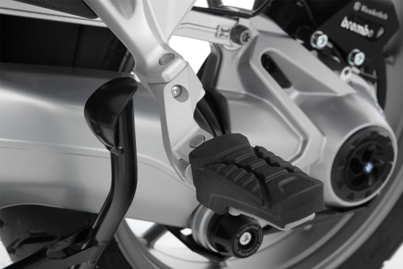 Passenger footrest lowering kit | Wunderlich